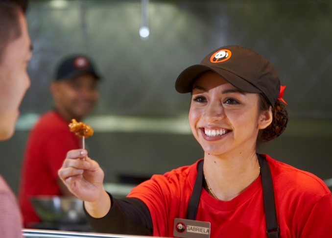 Panda Express a contratar a 386 nuevos empleados en L.A.
